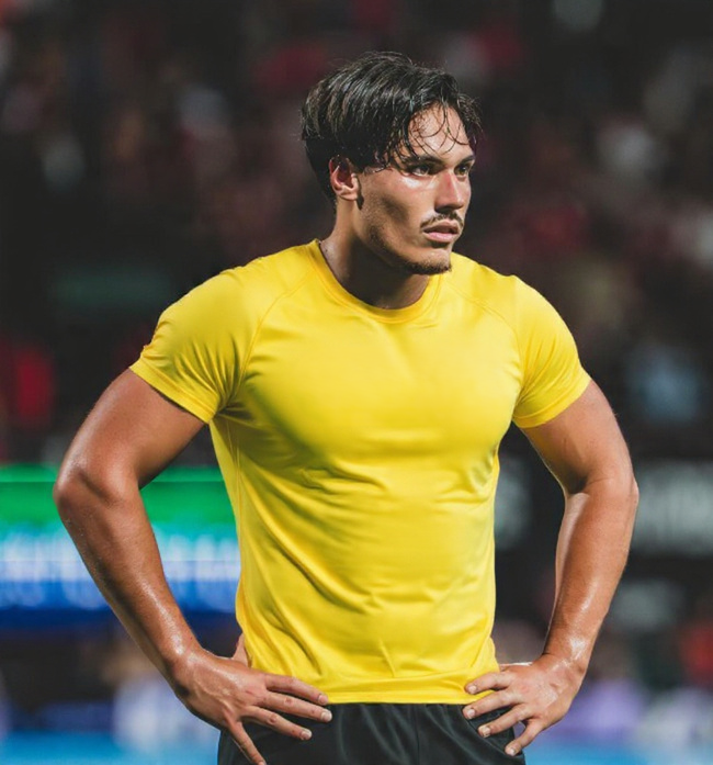 Kalvin Gourgues : L'étoile montante du Stade Toulousain révèle ses racines